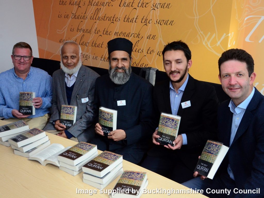 Imam presents Qur'an translation to Buckinghamshire's County run ...